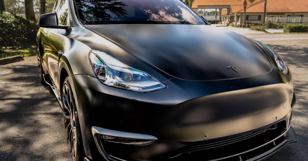 SpaceX Revolutionizes Public-Private Space Exploration, Her Forward ...